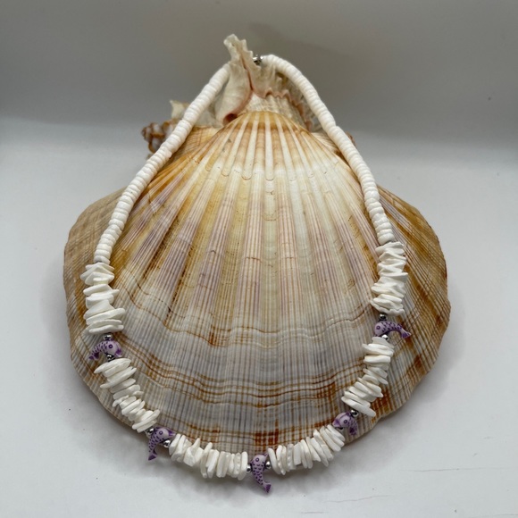 Jewelry | White Puka Shell Chip Necklace With Purple Fish Choker Surfer ...
